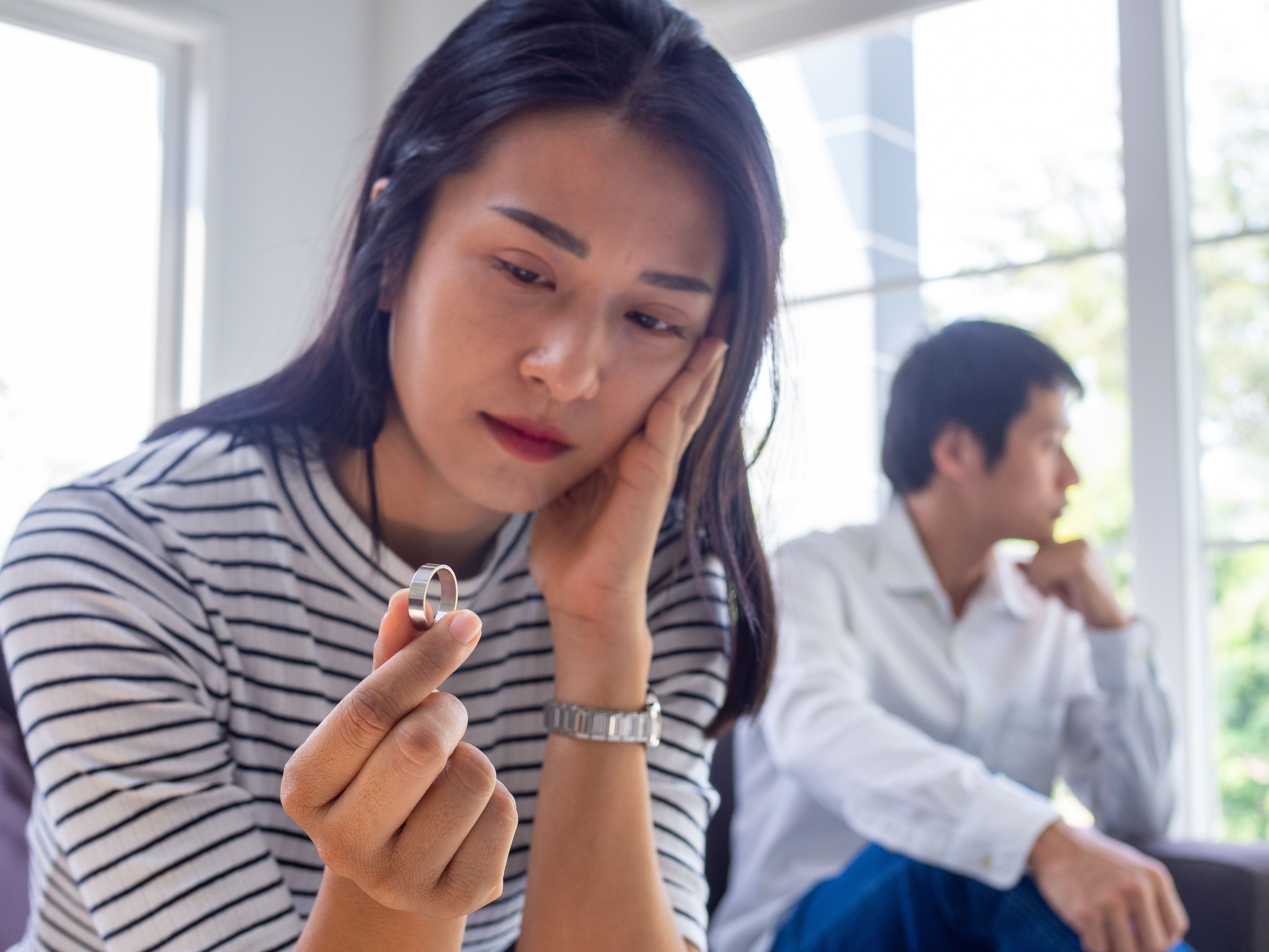 How To Navigate An Emotionally Charged Divorce